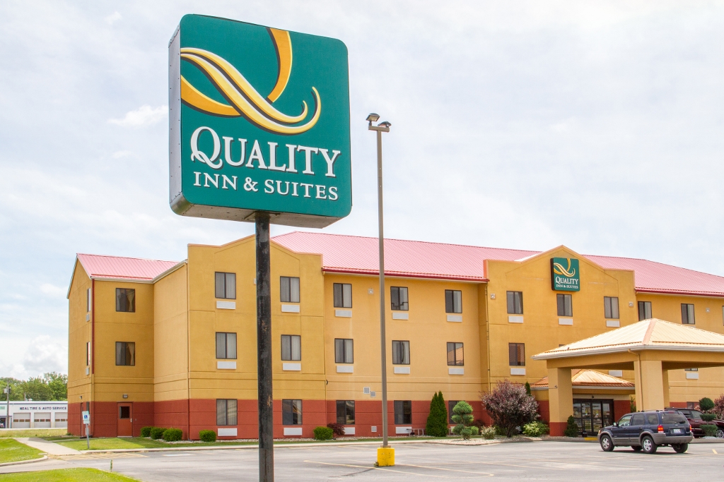 Quality Inn & Suites - The City of Litchfield